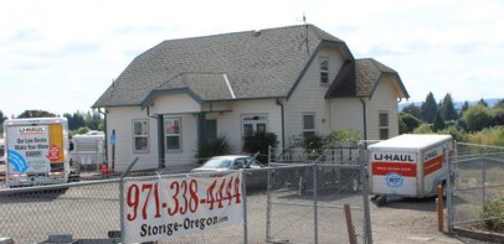 RV's Storage for Salem & Keizer OR. | Free Dumpstation & Low Cost